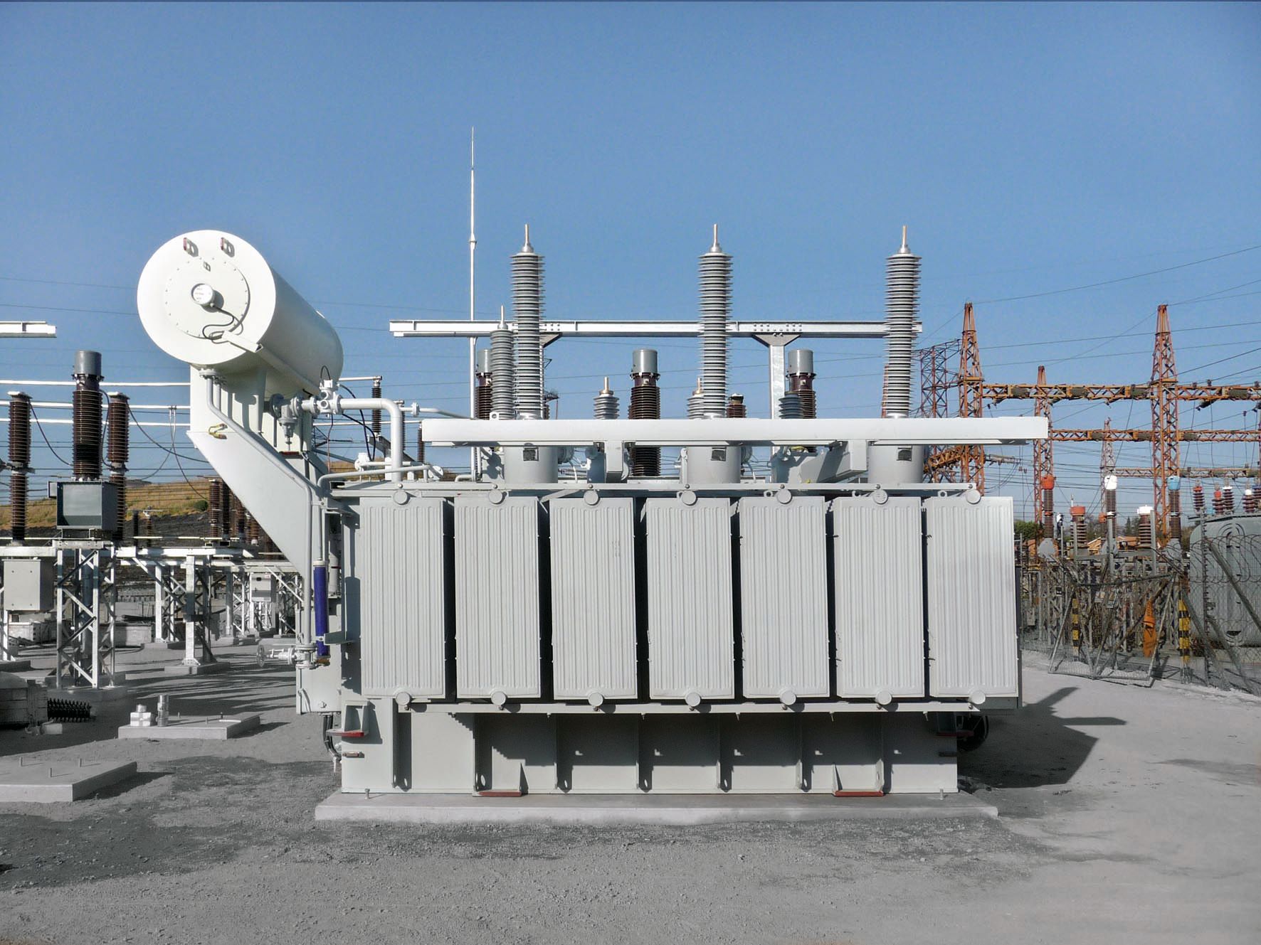 Transformer bushings | DURESCA® | Oil-Outdoor | DTOI(S) – Pfiffner Group